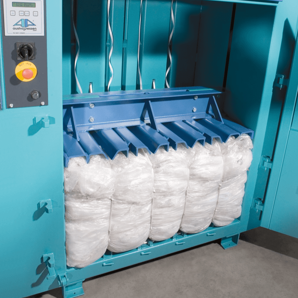 Compacting plastic waste (PET, HDPE, film)