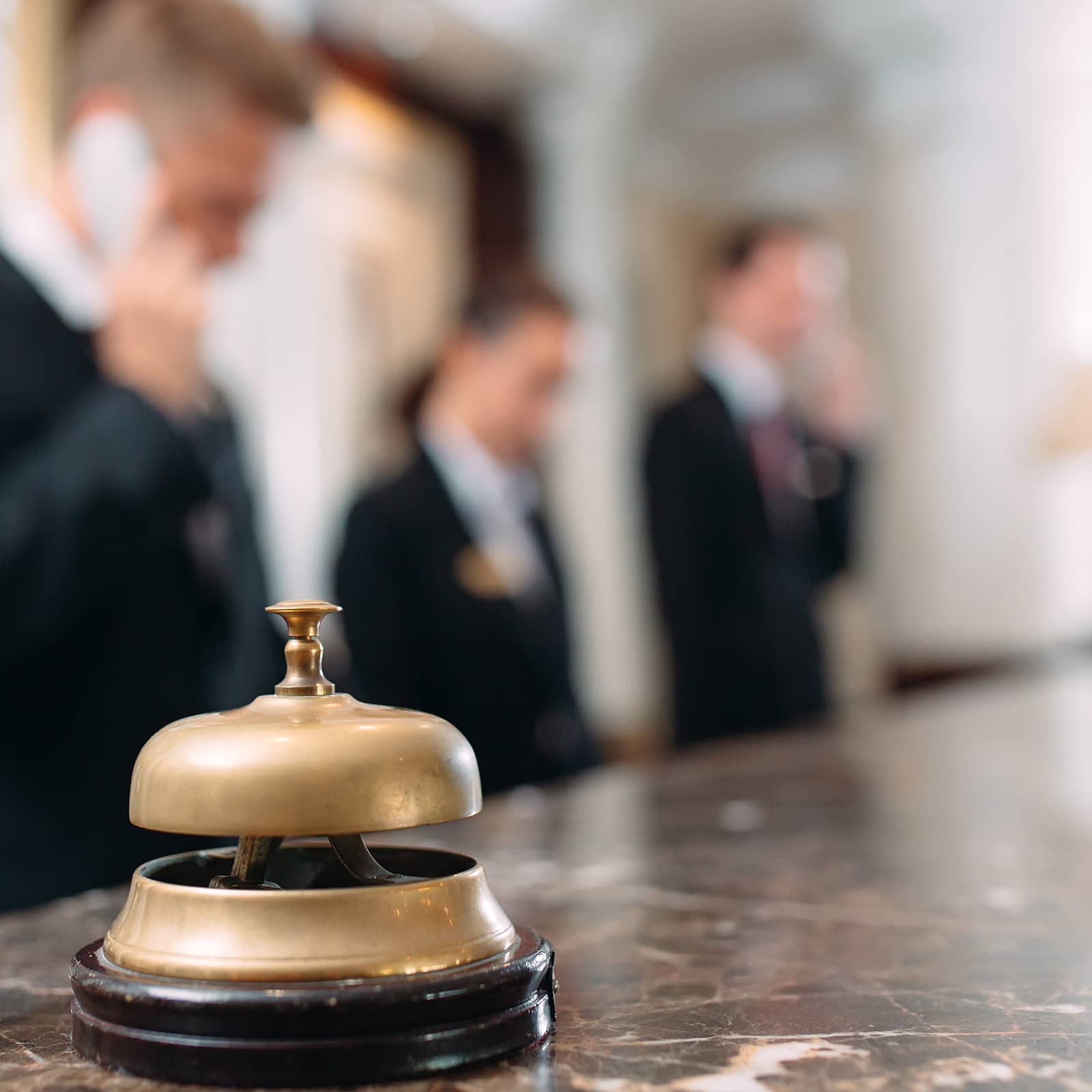 Compactors and baling presses for hotels and restaurants